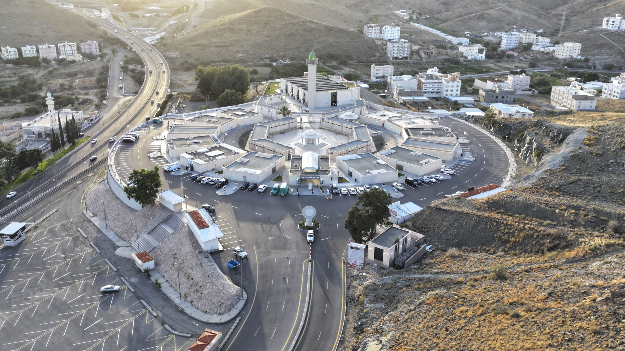 Miqat for Umrah from Dubai - Alumrah